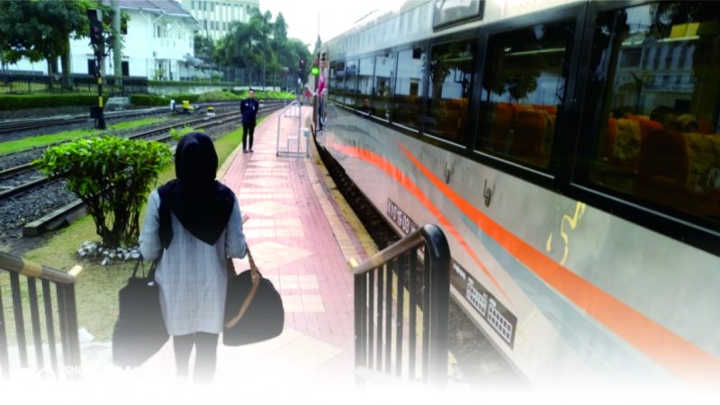 Kereta Priority Argo Parahyangan dan MRT Jakarta - Komunita